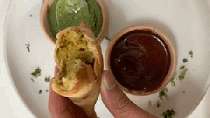 A Healthier Diwali: Baked Traditional Samosas – Pinki's Palate